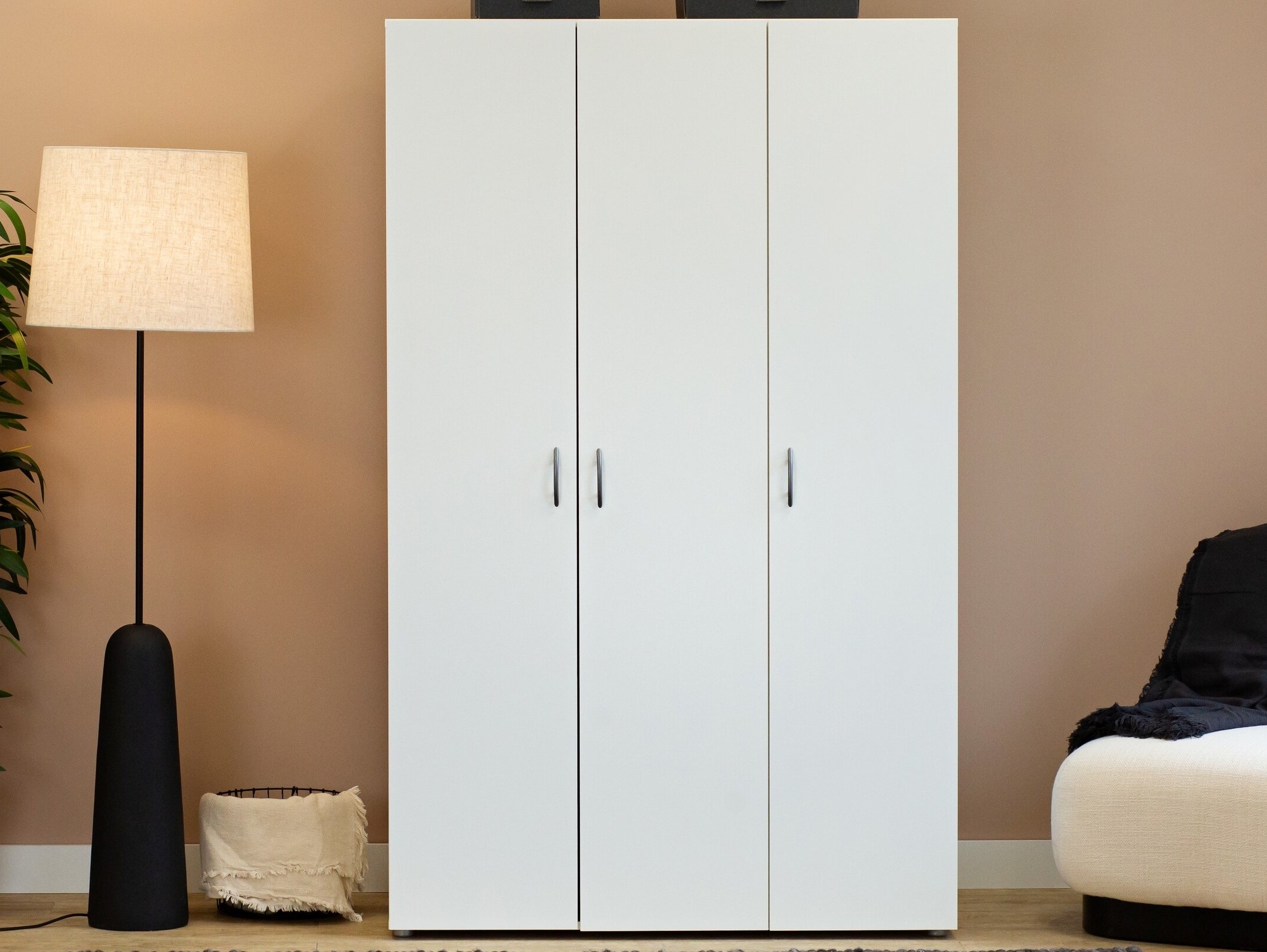 Spinta BASIC 3D | Baldusale.lt | Baldai internetu | Baldai